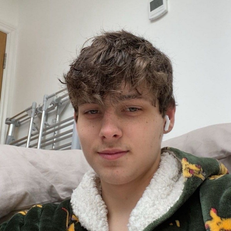 Jack Amos（@jxckamos） | Snapchatストーリー、スポットライト、レンズ