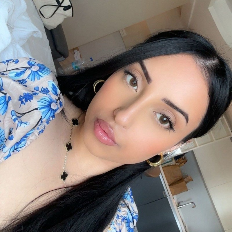 Janis (@jxns.xx) | Snapchat Stories, Spotlight & Lenses