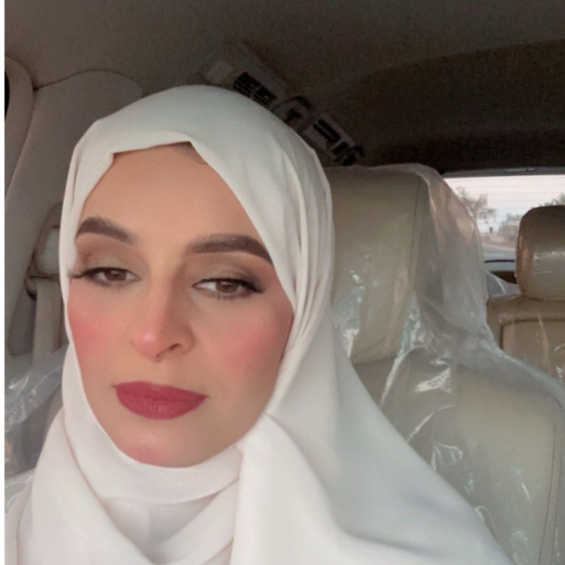 كلثم المقبـــالي ☕️📚 (@kaltham_600) | Snapchat Stories, Spotlight & Lenses