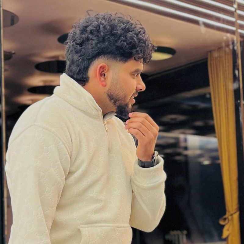 🍁۱۳کمبوآج (@kamboz_1170) | Snapchat Stories, Spotlight & Lenses