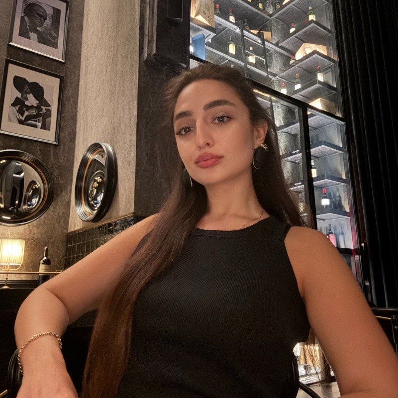 Single Lady 🇦🇪 (@kara_dxb) | Snapchat Stories, Spotlight & Lenses