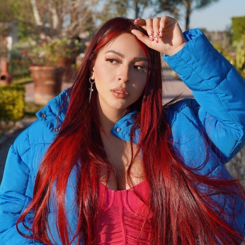 Karen Bustillos (@karenbustiluw) | Snapchat Stories, Spotlight & Lenses