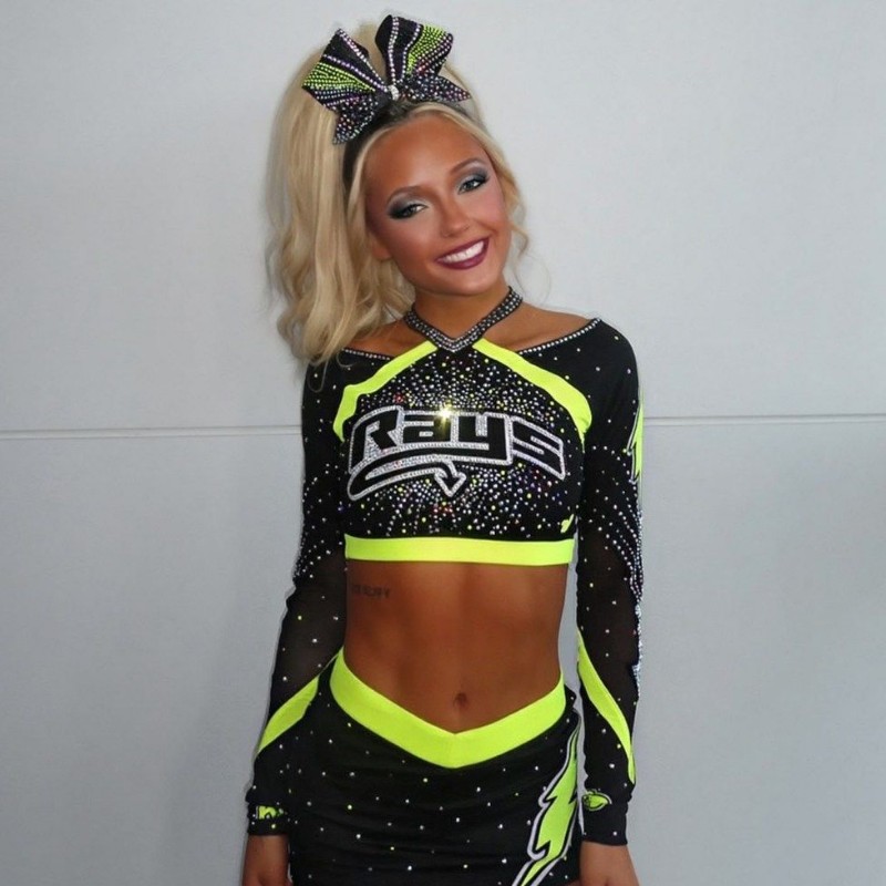 Kariss (@kariss.ava) | Snapchat Stories, Spotlight & Lenses