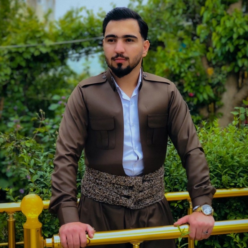 ﮼كارمەند🫥 (@karmand_2022) | Snapchat Stories, Spotlight & Lenses