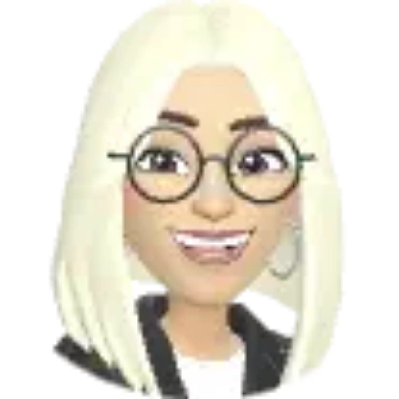 Karoline Smith (@karolinesmith) | Snapchat Storys, Spotlight und Linsen