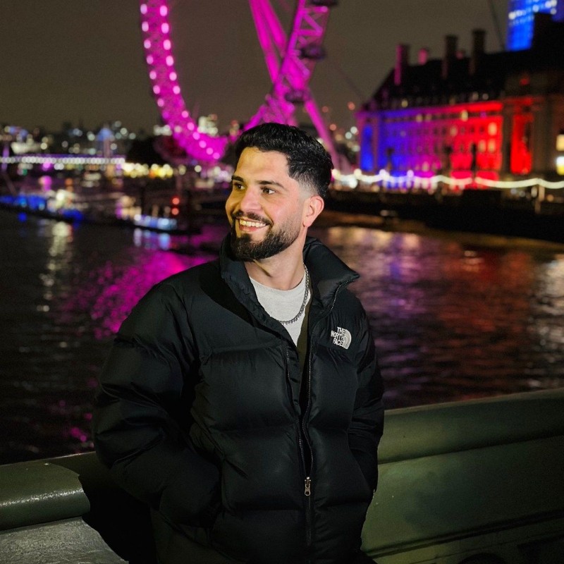 KARO (@karwan_hazm) | Snapchat Stories, Spotlight and Lenses