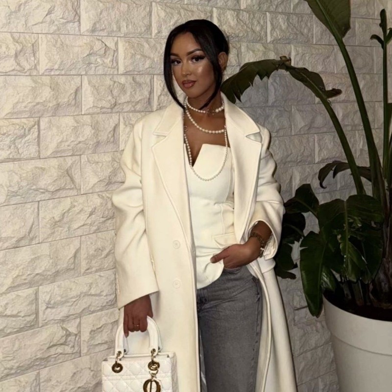 NISRINE KASMI 🤍 (@kasmi.nisrine) | Snapchat Stories, Spotlight & Lenses