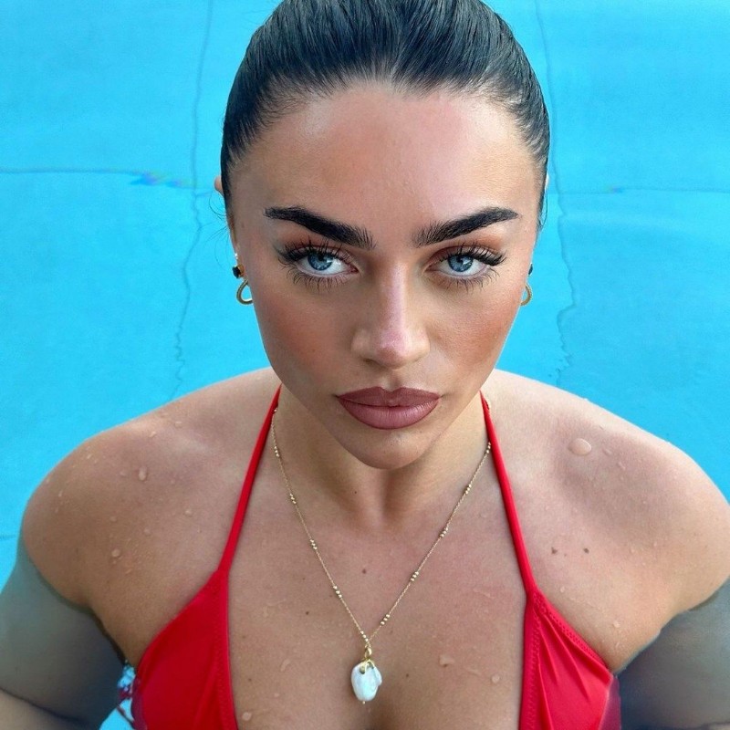 Kate Sharp (@kateisobelsharp) | Snapchat Stories, Spotlight & Lenses