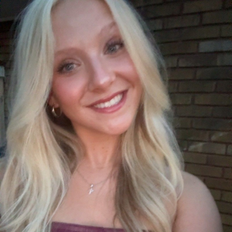 Kate Howard (@katers_9) | Snapchat Stories, Spotlight & Lenses