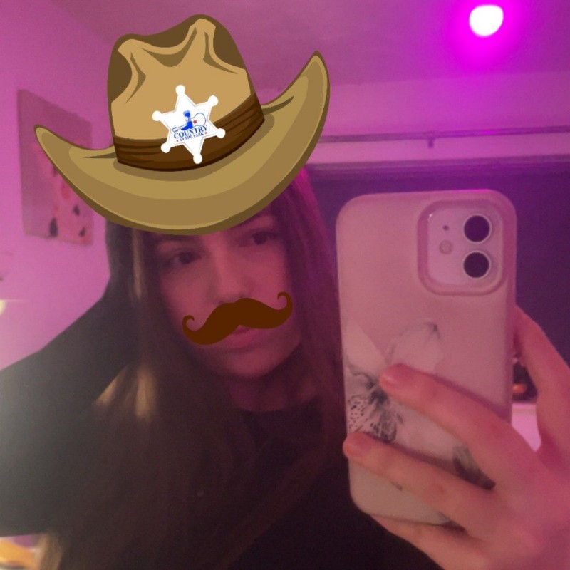 Katie (@katie.idklol09) | Snapchat Stories, Spotlight & Lenses
