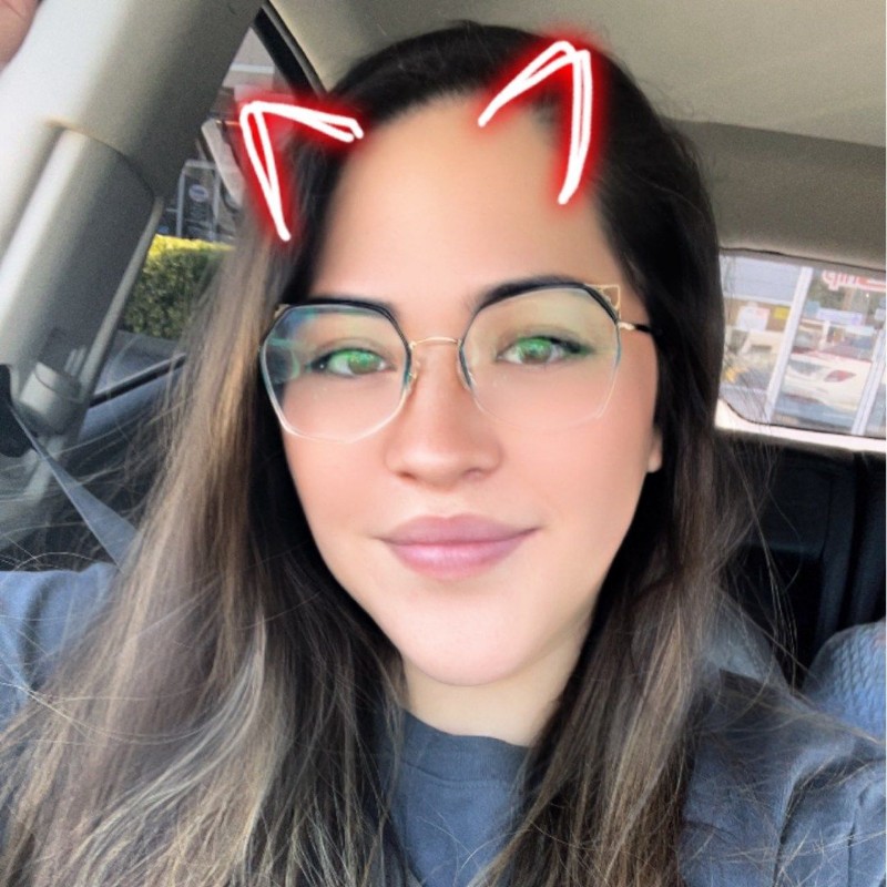 Kate Garavaglia (@katybaby0121) | Snapchat Stories, Spotlight & Lenses