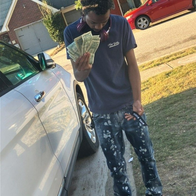 kauri Money2🖤 ️‍🔥 (@kaurimoney) | Snapchat Stories, Spotlight & Lenses
