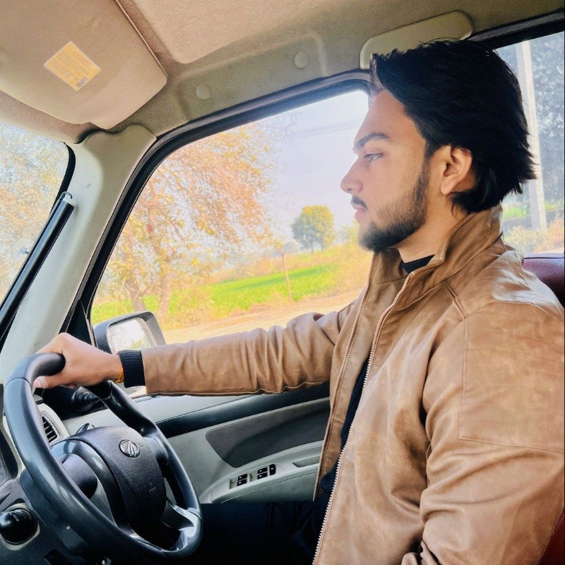 𝐇𝐚𝐫𝐬𝐡 🩷 (@kaushik_harsh27) | Snapchat Stories, Spotlight & Lenses