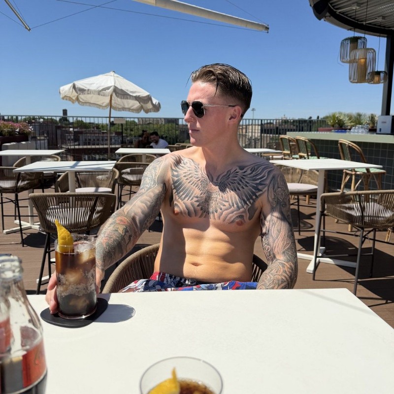 Kav (@kav_leeds) | Snapchat Stories, Spotlight & Lenses