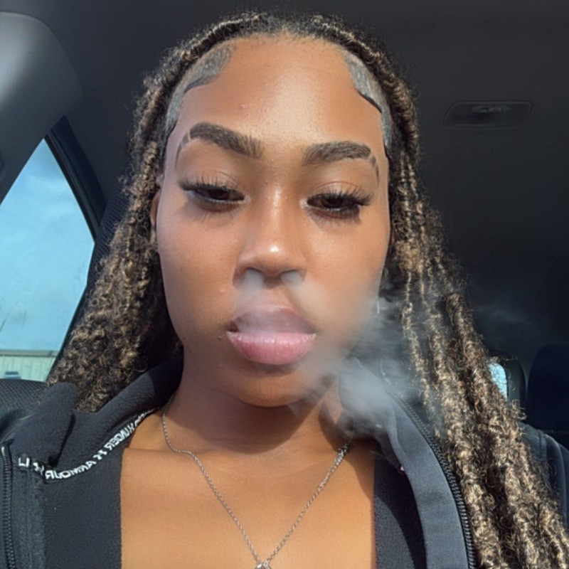 K̶a̶y̶🧸💛 (@kay-724) | Snapchat Stories, Spotlight & Lenses