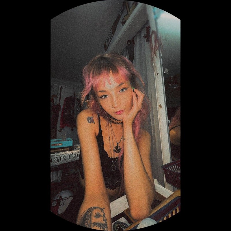 kayla marie (@kay.chaotic) | Snapchat Stories, Spotlight & Lenses