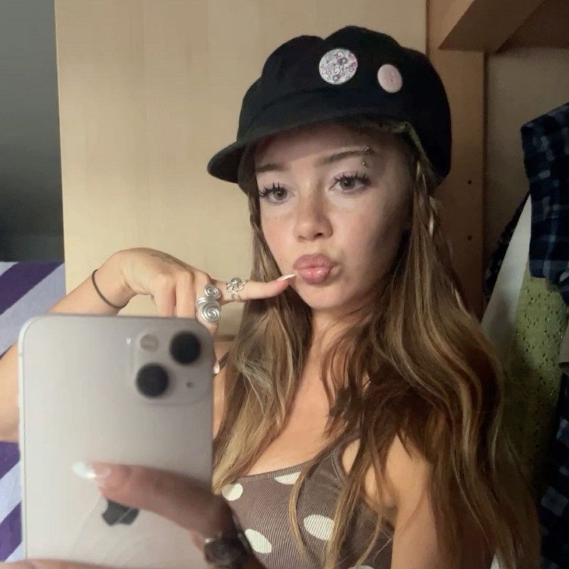 Kay Kay 💗 (@kaydont_play08) | Snapchat Stories, Spotlight & Lenses