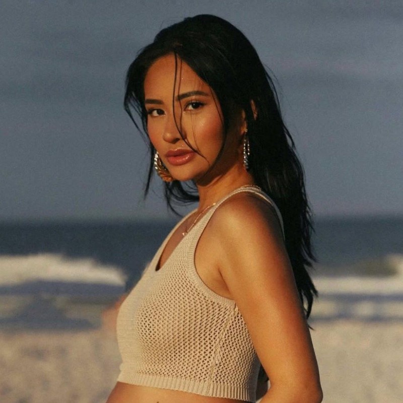 Kayla Kosuga (@kaylakosuga) | Snapchat Stories, Spotlight & Lenses