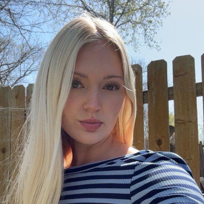 kay (@kayliedsmithh) | Snapchat Stories, Spotlight & Lenses
