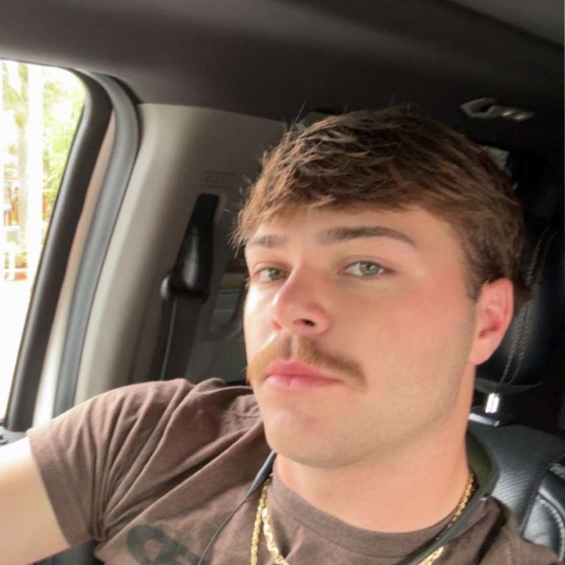 Keith (@keith_hickok) | Snapchat Stories, Spotlight & Lenses