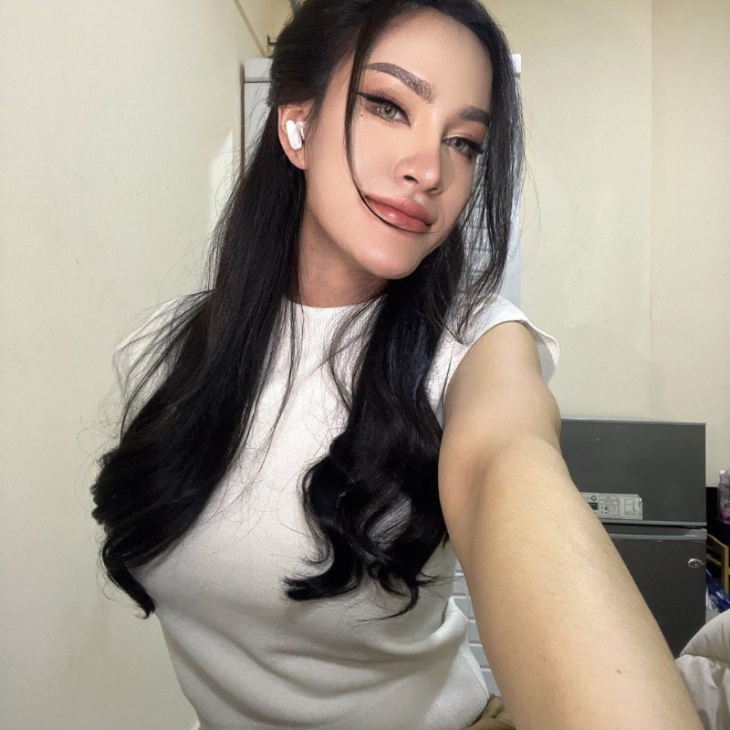 Linda Lady boy(Spa) (@khniphanth) | Snapchat Stories, Spotlight & Lenses