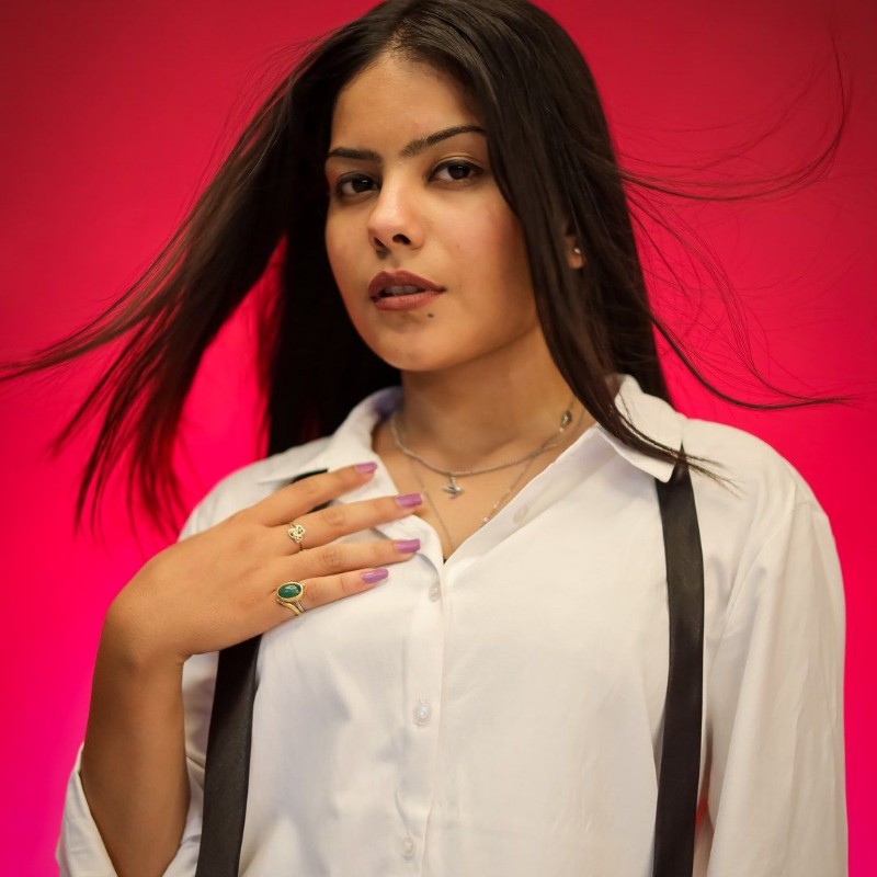 Khyati Sonigra🤍 (@khyati.3am) | Snapchat Stories, Spotlight & Lenses