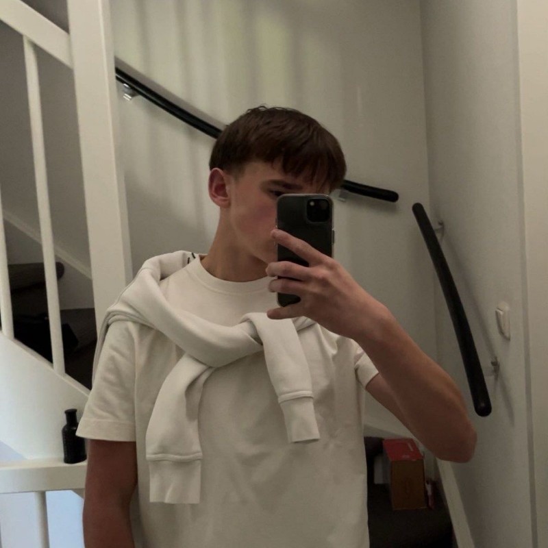 Kick (@kick.07555) | Snapchat Stories, Spotlight & Lenses