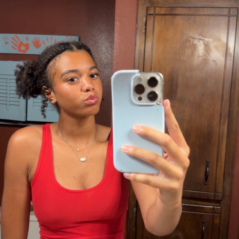 kilah🥹🤍. (@kiki-waka) | Snapchat Stories, Spotlight & Lenses