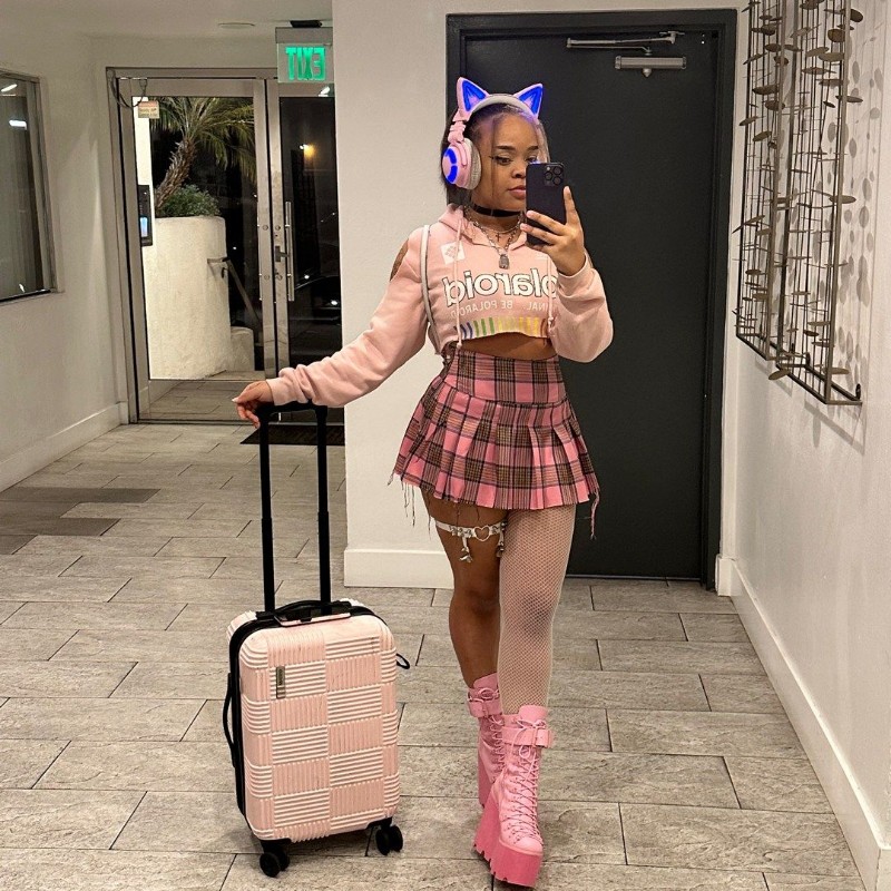 Kiki Cheea (@kiki_cheea) | Snapchat Stories, Spotlight & Lenses