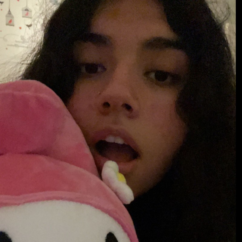 alondra (@kikiayv) | Snapchat Stories, Spotlight & Lenses