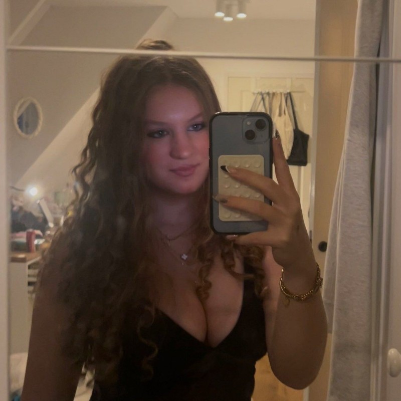 Kim (@kim_brouwers) | Snapchat Stories, Spotlight & Lenses