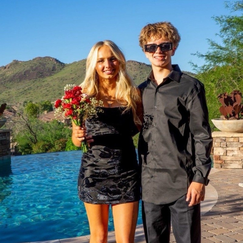 kins ️ (@kinsley-mills) | Snapchat Stories, Spotlight & Lenses