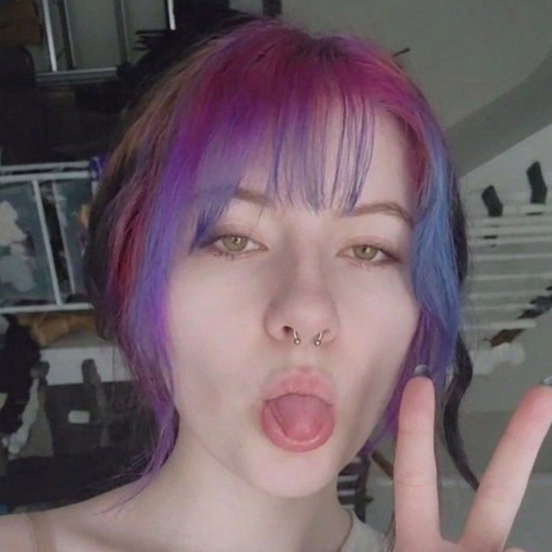 kite (@kitetingg) | Snapchat Stories, Spotlight & Lenses