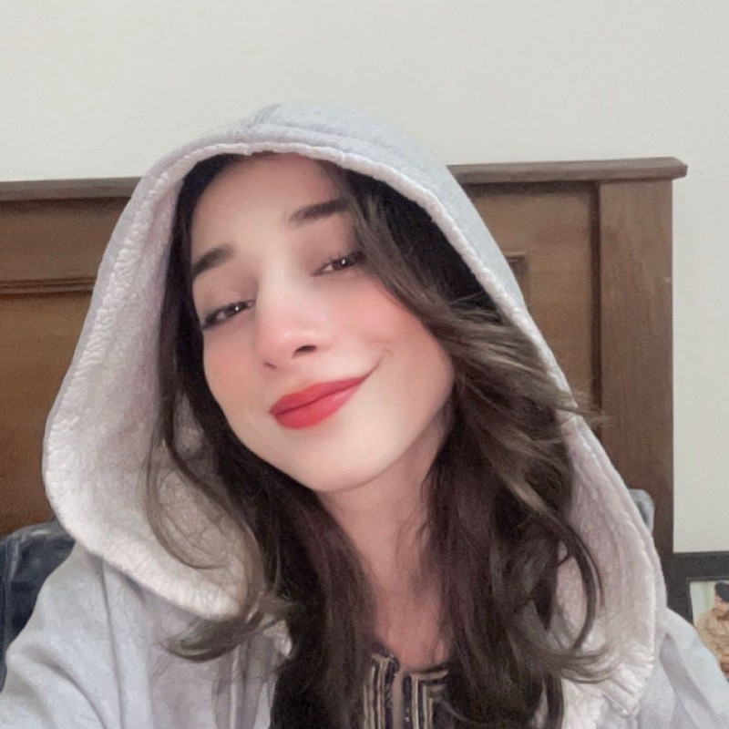 Komal Shaikh (@komalshaiikh) | Snapchat Stories, Spotlight & Lenses