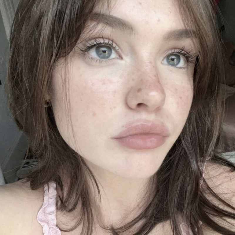 Kᴏᴏ's Berry ୨୧ (@koos_berry) | Snapchat Stories, Spotlight & Lenses