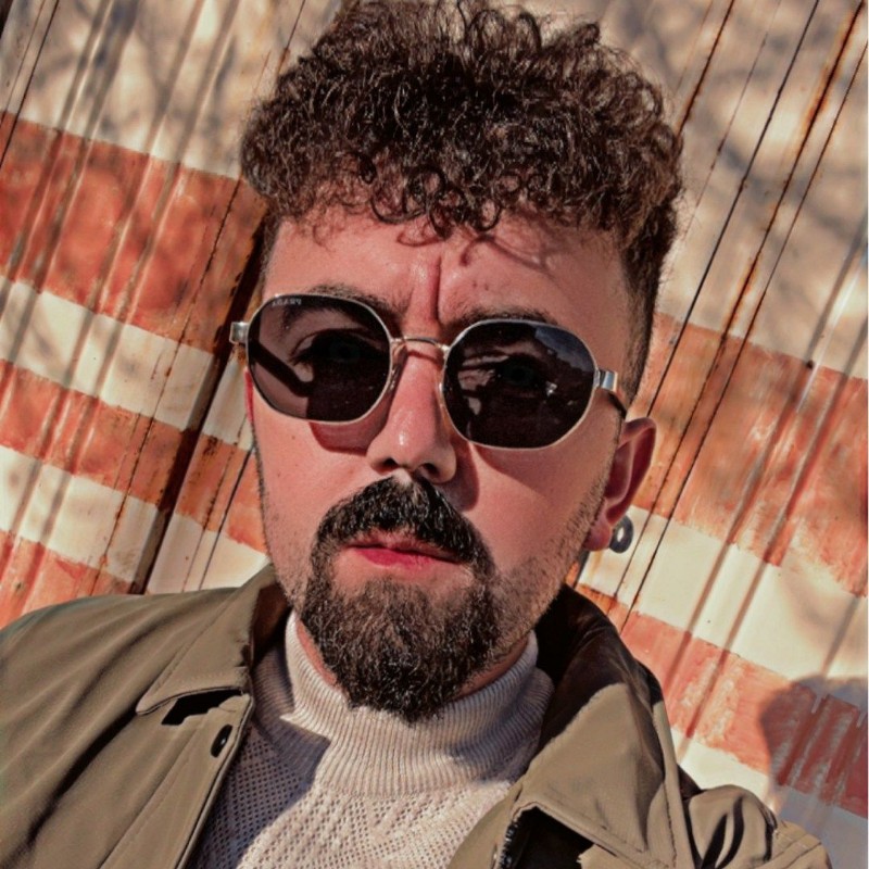 کریستاڵی💍_مینا💍 (@kristaly_mina) | Snapchat Stories, Spotlight & Lenses