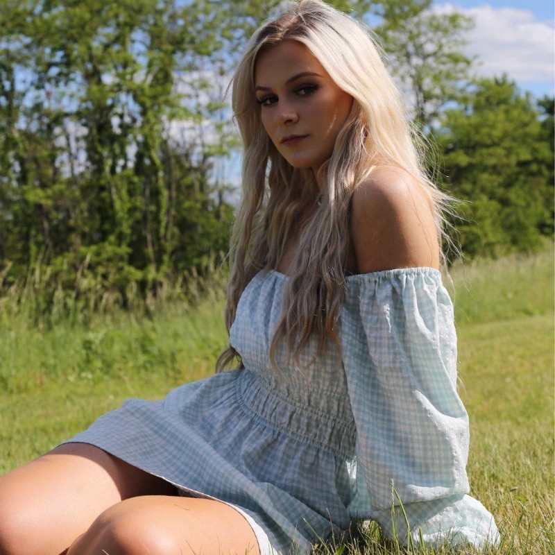 Krista Mags (@kristamags) | Snapchat Stories, Spotlight & Lenses