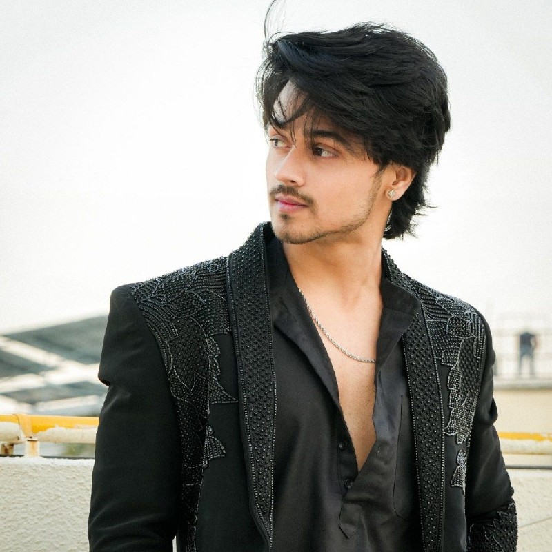 Kumar Utkarsh (@krr_utkarsh) | Snapchat Stories, Spotlight & Lenses