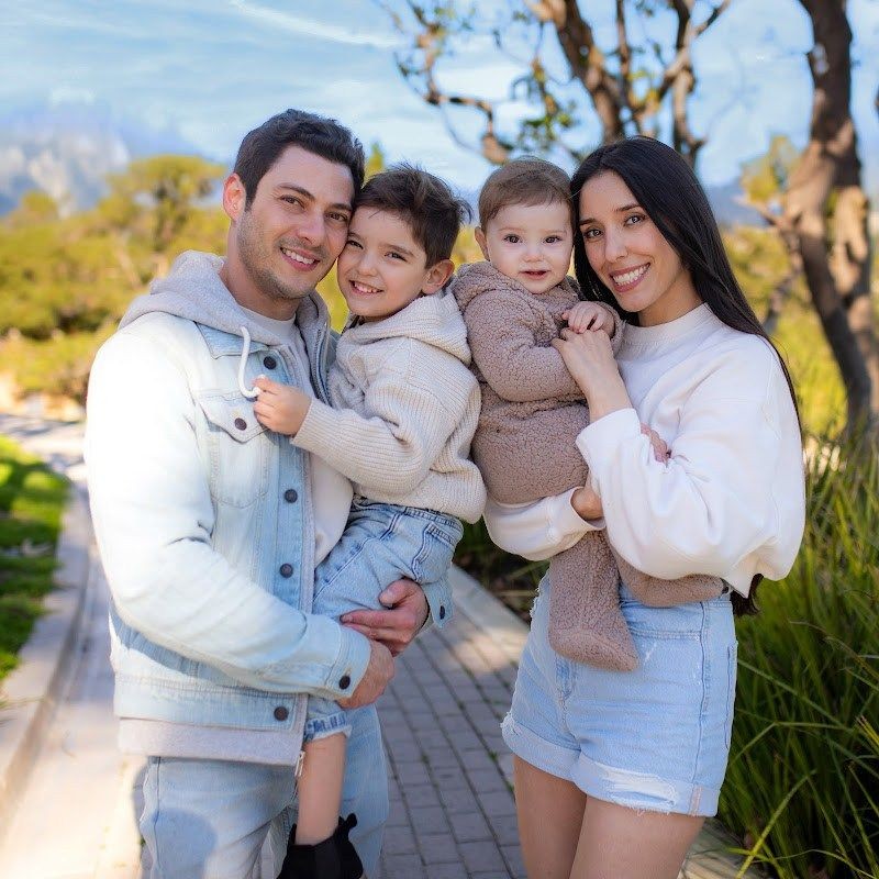 Krys & Kareem (@krysndkareem) | Snapchat Stories, Spotlight & Lenses