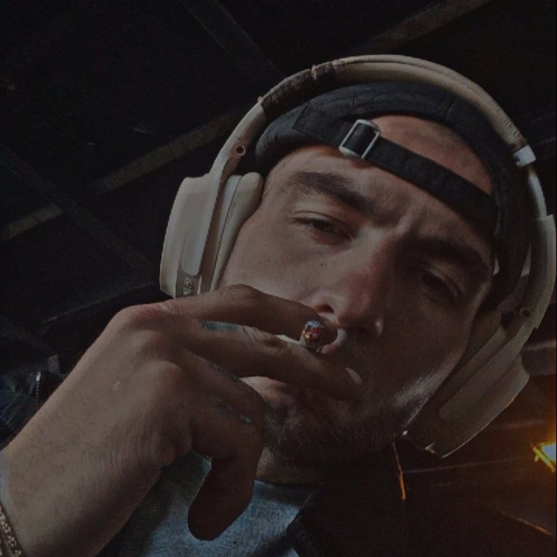 Tomek Adrian (@ku_maty29) | Snapchat Stories, Spotlight & Lenses