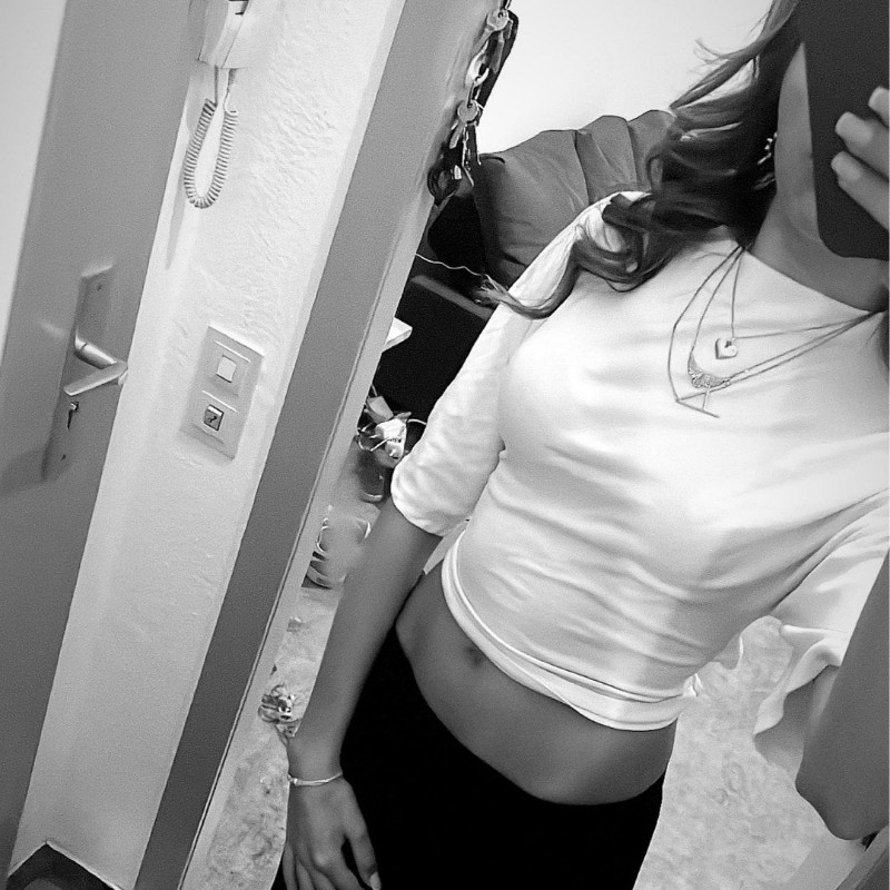 Alicia🫀 (@kycklingrulle.1) | Snapchat Stories, Spotlight & Lenses