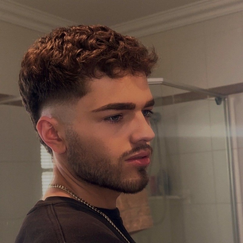 kyle (@kylesfrost) | Snapchat Stories, Spotlight & Lenses