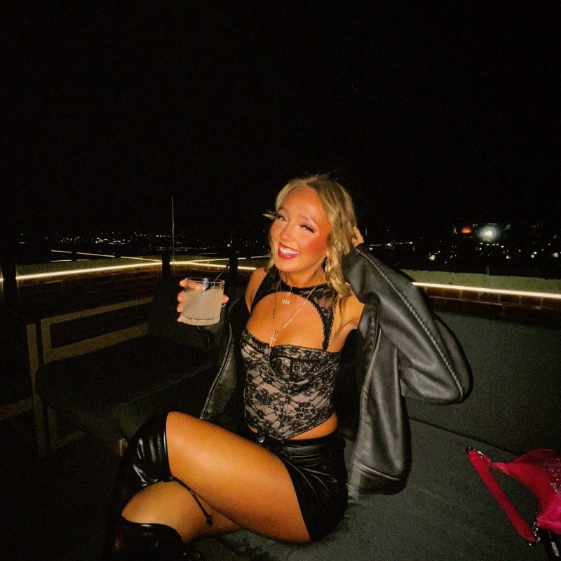 Kylie Martin (@kyliemartin23) | Snapchat Stories, Spotlight & Lenses