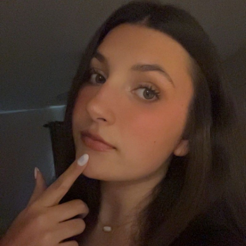 lain 🩶 (@laineygrimes) | Snapchat Stories, Spotlight & Lenses