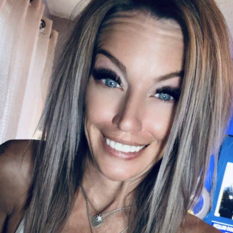 LaLa (@lala_lane1231) | Snapchat Stories, Spotlight & Lenses