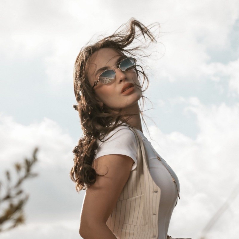 lana Line في دبي (@lana_sadder) | Snapchat Stories, Spotlight & Lenses