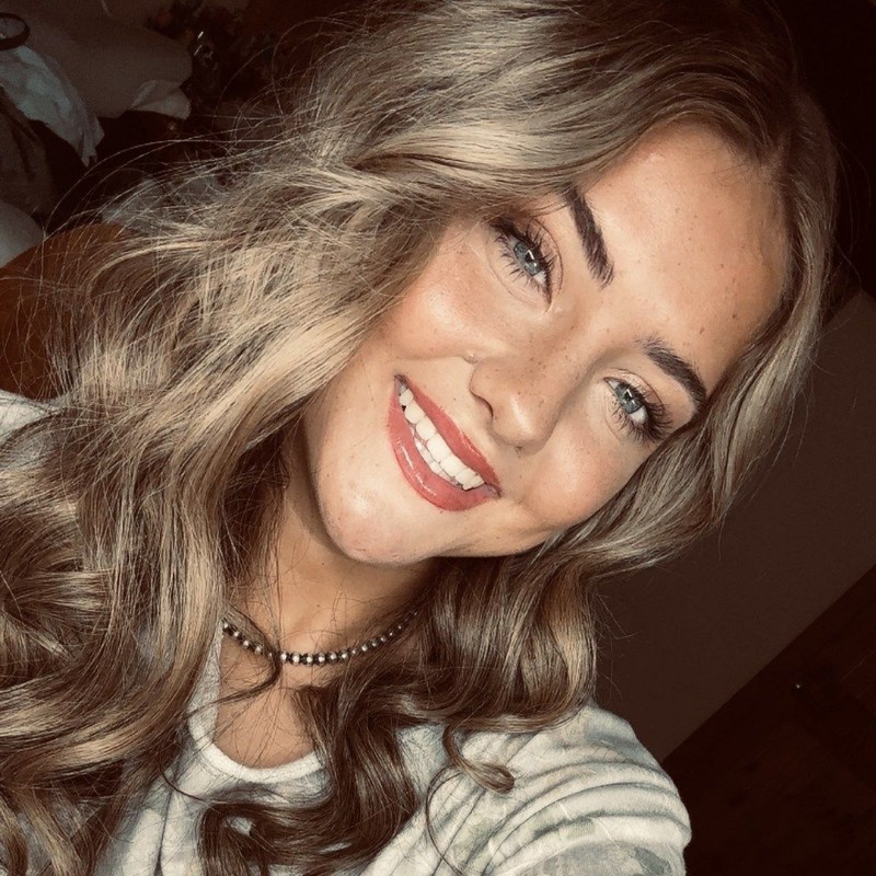 Landee Doshier (@landee_renee) | Snapchat Stories, Spotlight & Lenses