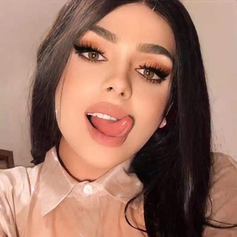 Lara Diabla (@lara_diabia) | Snapchat Stories, Spotlight & Lenses