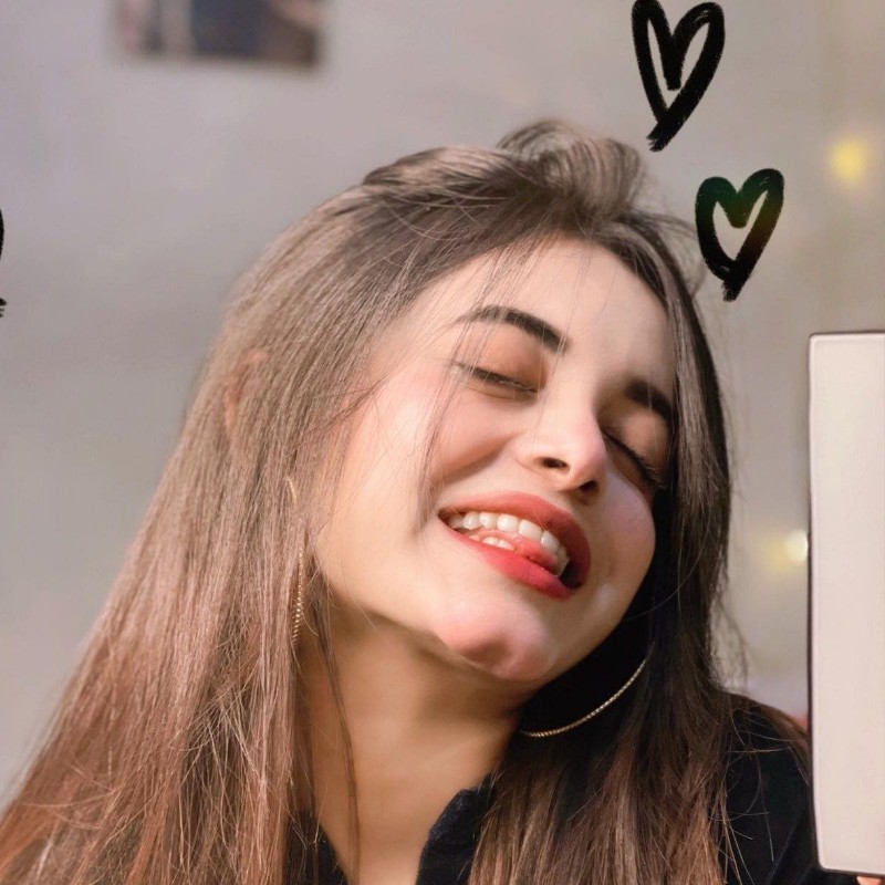 Laraib Malik 🦋 (@laraibmalik_lm) | Snapchat Stories, Spotlight & Lenses