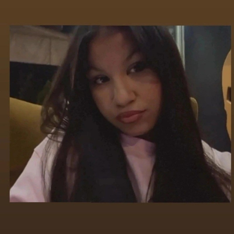 Laraa 💋💋 (@larisa_bozinova) | Snapchat Stories, Spotlight & Lenses